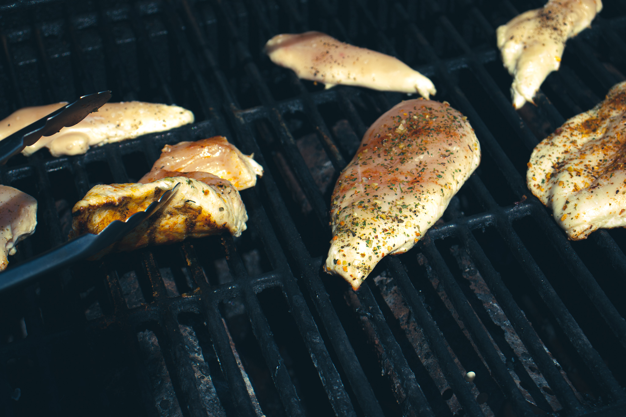 How To Grill Chicken Breast, So It Stays Tender, Juicy and Delicious